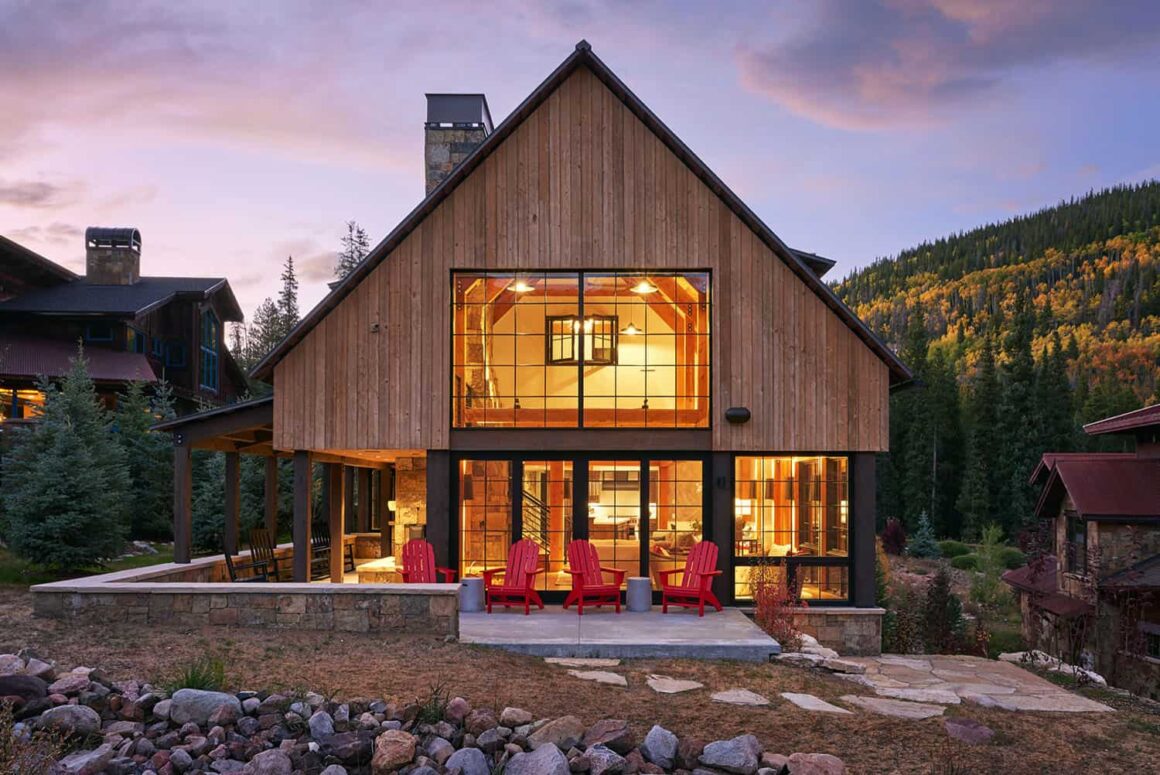25 Best Modern Black Farmhouse Designs - CozyCottageCute