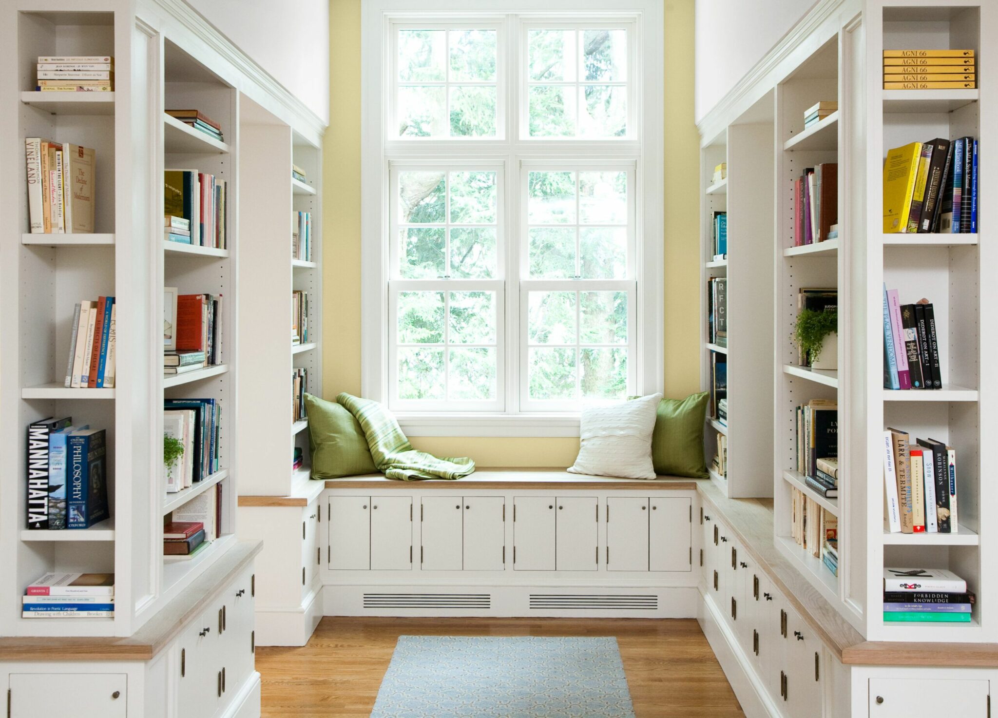 21 DIY Easy and Affordable Built in Shelves in Wall Ideas - CozyCottageCute